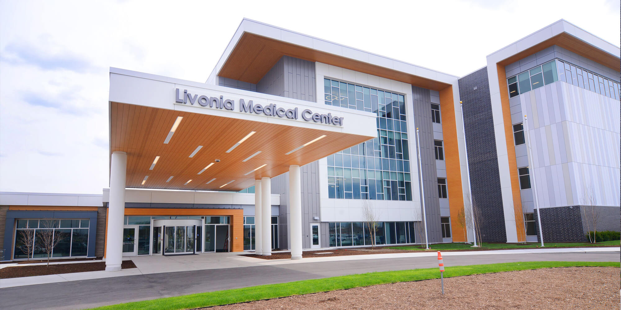 Amenities | Livonia Medical Center | Trinity Health